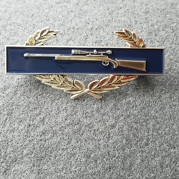 Heroes.com | Accessories | Combat Sniper Badge Enamel Pin Nwot | Poshmark